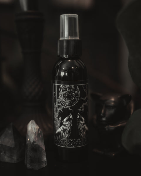 The Pretty Cult - 'The Moon' Tarot Card Perfume. (Roll On)