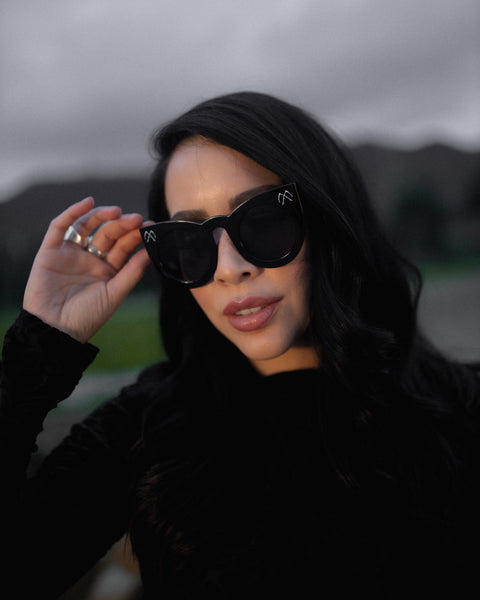 The Pretty Cult - 'Suki' Sunglasses. (Black)